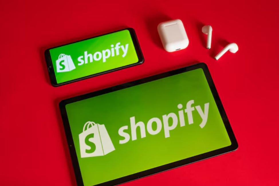 Shopify vs Shopify Plus: Which Platform Suits Your Australian Business? - SmartOSC